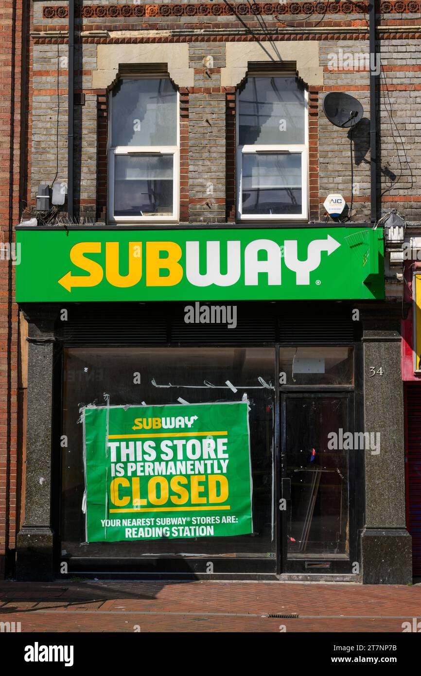 A closed down Subway sandwich shop, Friar Street, Reading, Berkshire ...