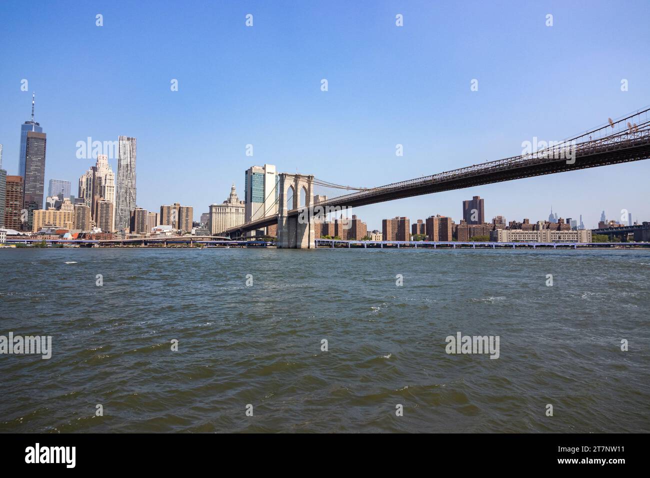 Brooklyn bridge lookout hi-res stock photography and images - Alamy