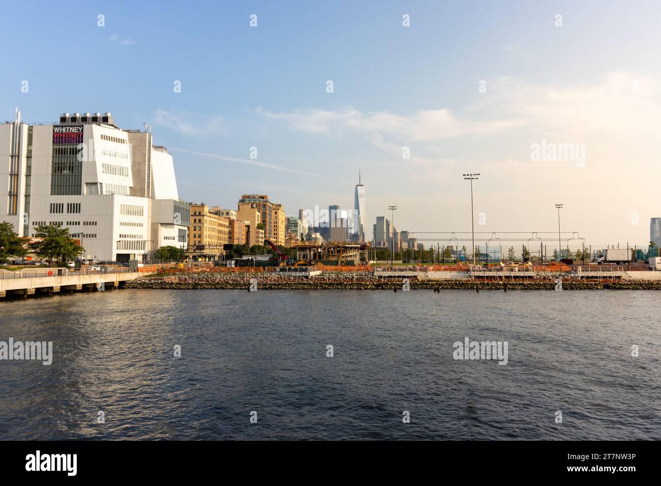 The Southbound view of the skyline and One World Trade Center from Pier ...