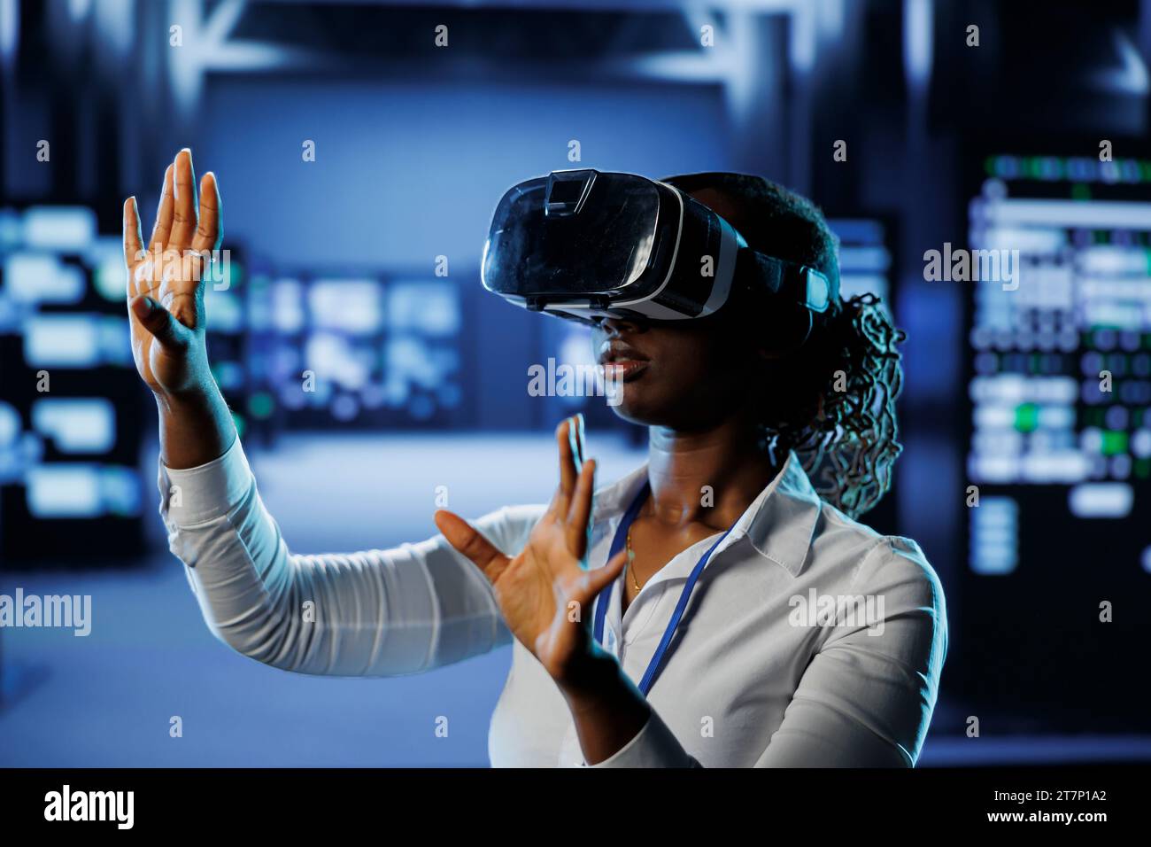 Trained technician in data hi-res stock photography and images - Alamy