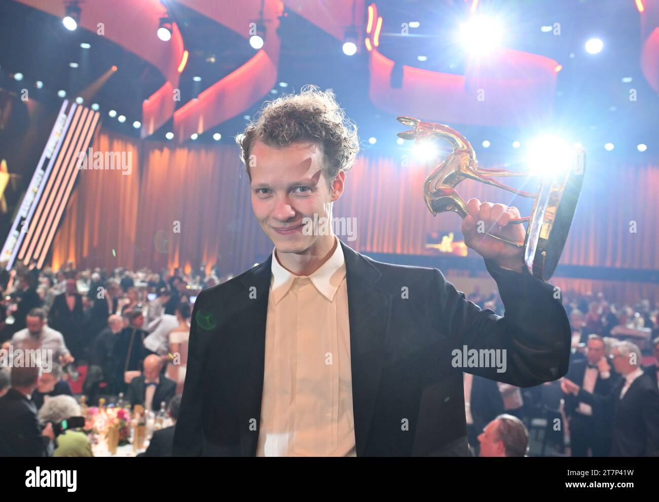 Munich, Germany. 16th Nov, 2023. Actor Felix Kammerer celebrates with ...