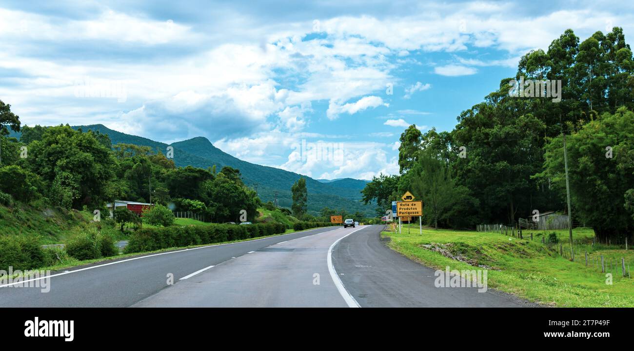 route to brazil from argentina, Road signs Stock Photo - Alamy