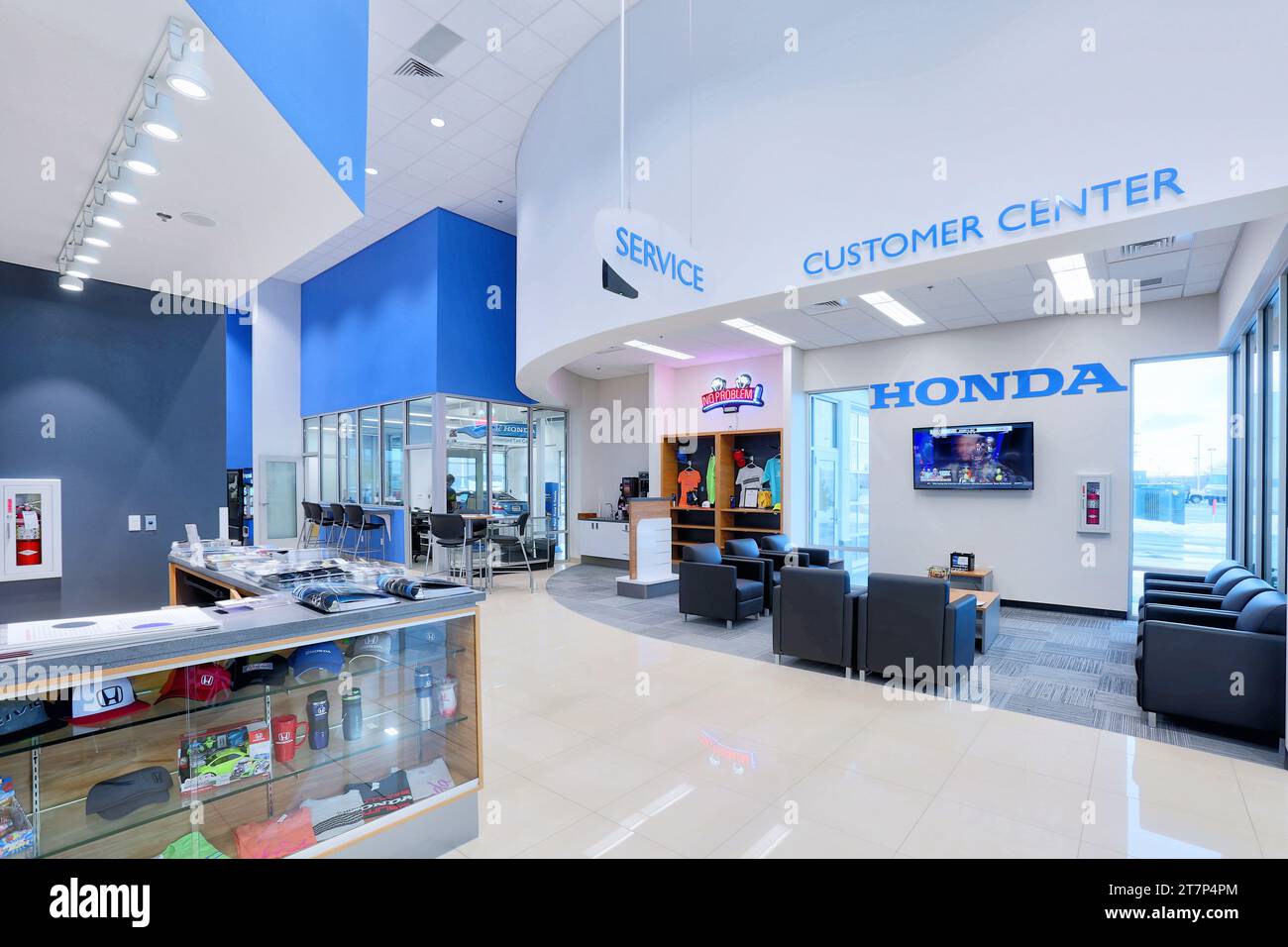 Car service waiting room hi-res stock photography and images - Alamy