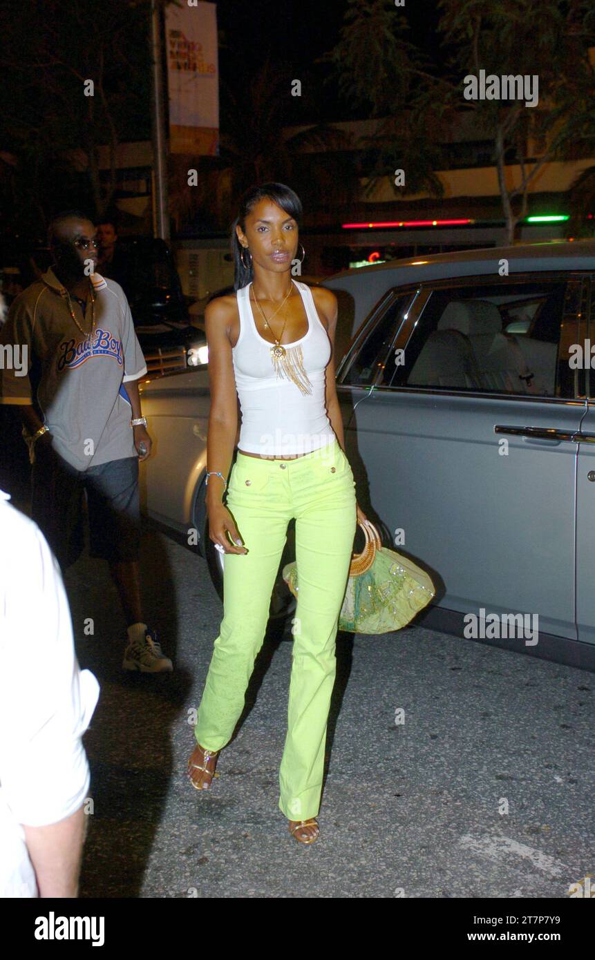 MIAMI BEACH, FL - APRIL 22: Sean "P-Diddy" Combs out on the town in ...
