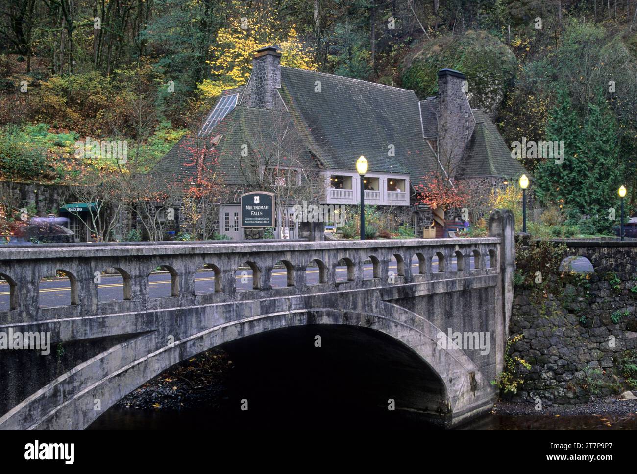 Multnomah Falls Lodge, Mt Hood National Forest, Columbia River Gorge ...