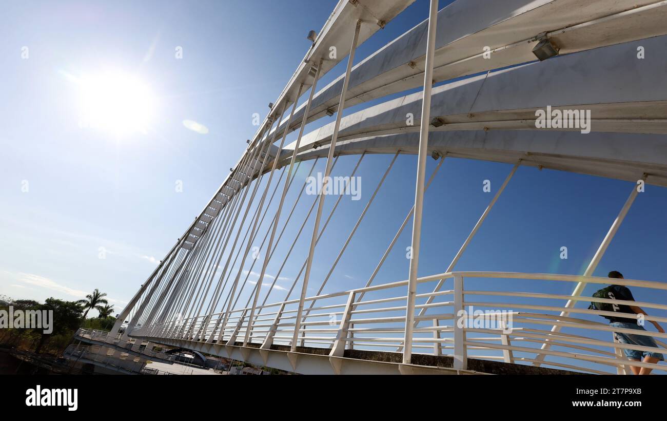 Cable stayed pedestrian bridges hi-res stock photography and images - Alamy