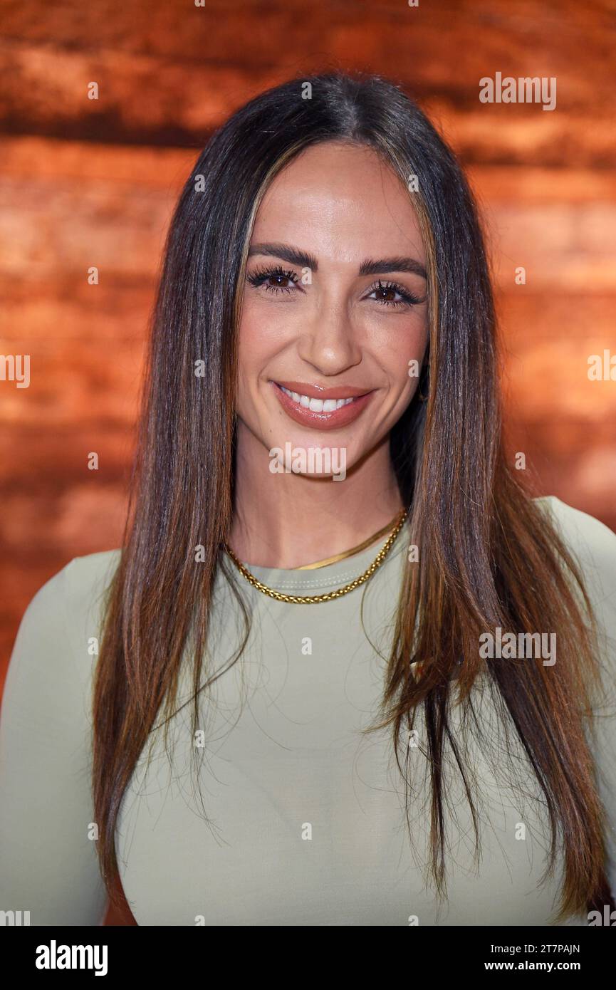 Jennifer Saro beim RTL SPENDENMARATHON in dem EMG Studios in Hürth bei ...