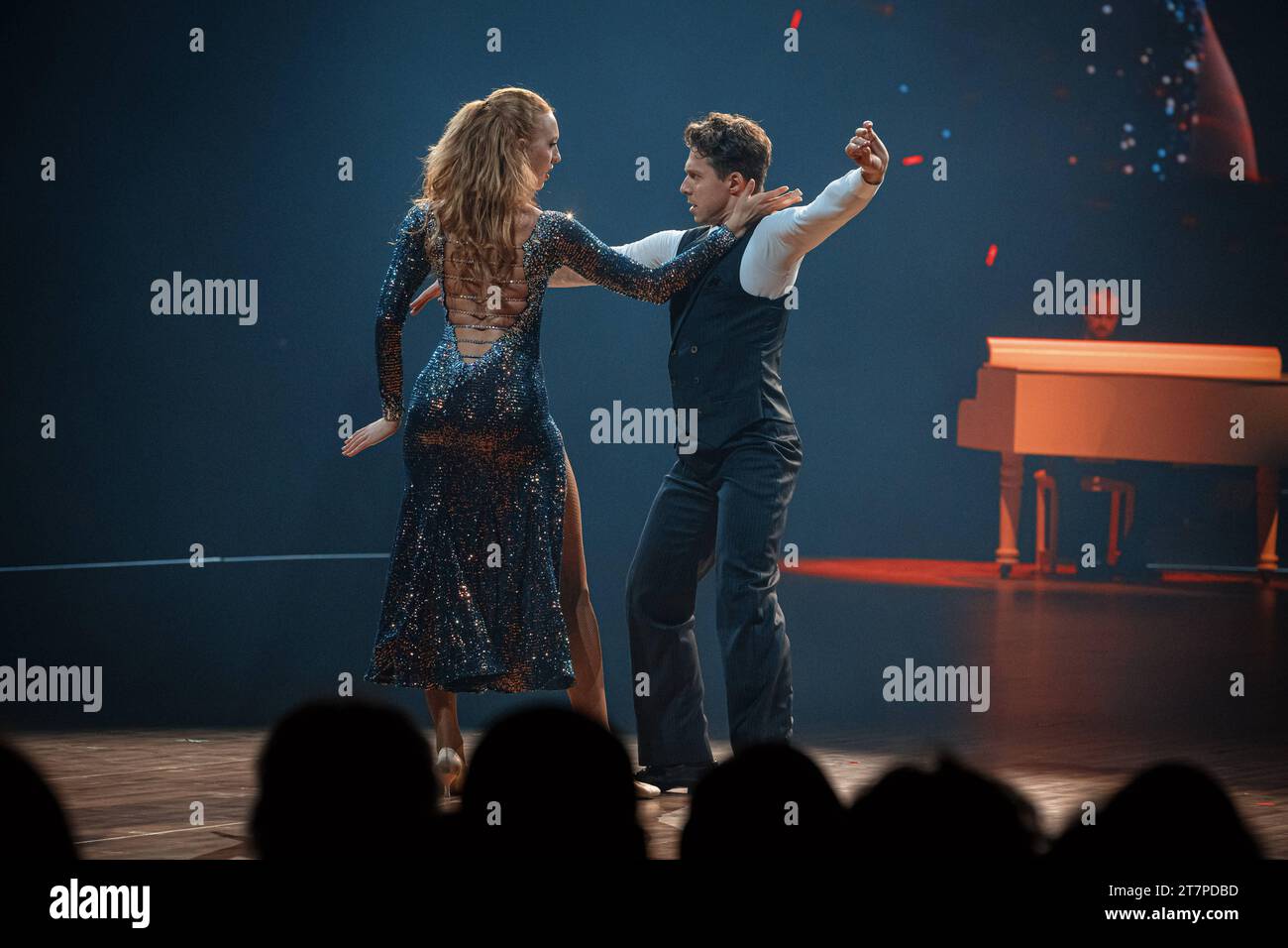 Anna Ermakova, Valentin Lusin, Entertainment - LET S DANCE - Die Live ...