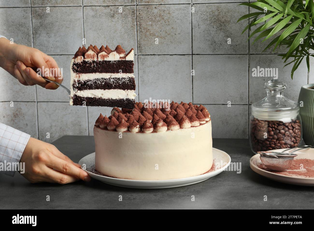 Woman cake server taking hi-res stock photography and images - Alamy