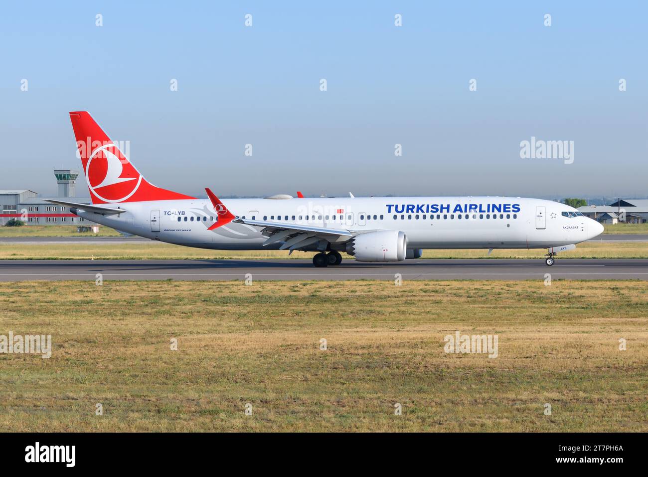 Turkish Airlines Boeing 737 Max taxiing. Airplane B737 of Turkish ...