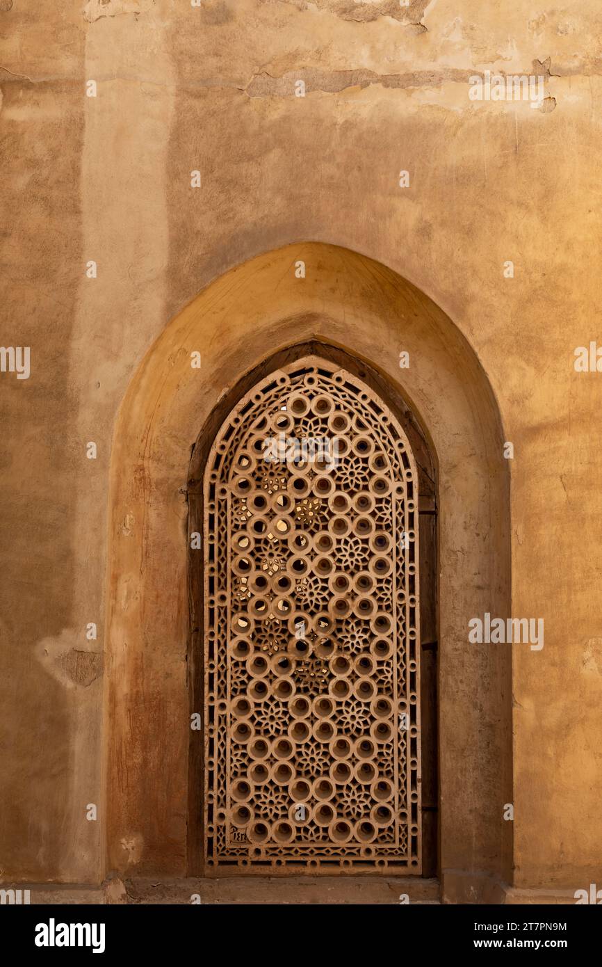 Mosque wall window hi-res stock photography and images - Alamy