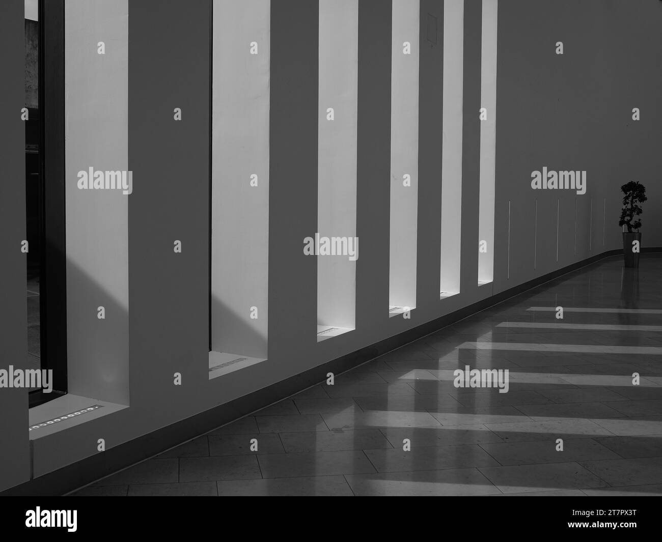 Arch passage passageway architecture hi-res stock photography and ...