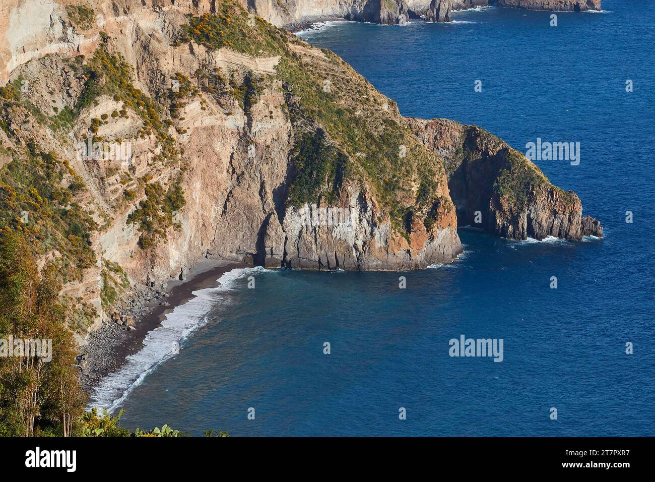 Belvedere Quattrocchi, viewpoint, cliff, pebble beach, detail, Lipari ...
