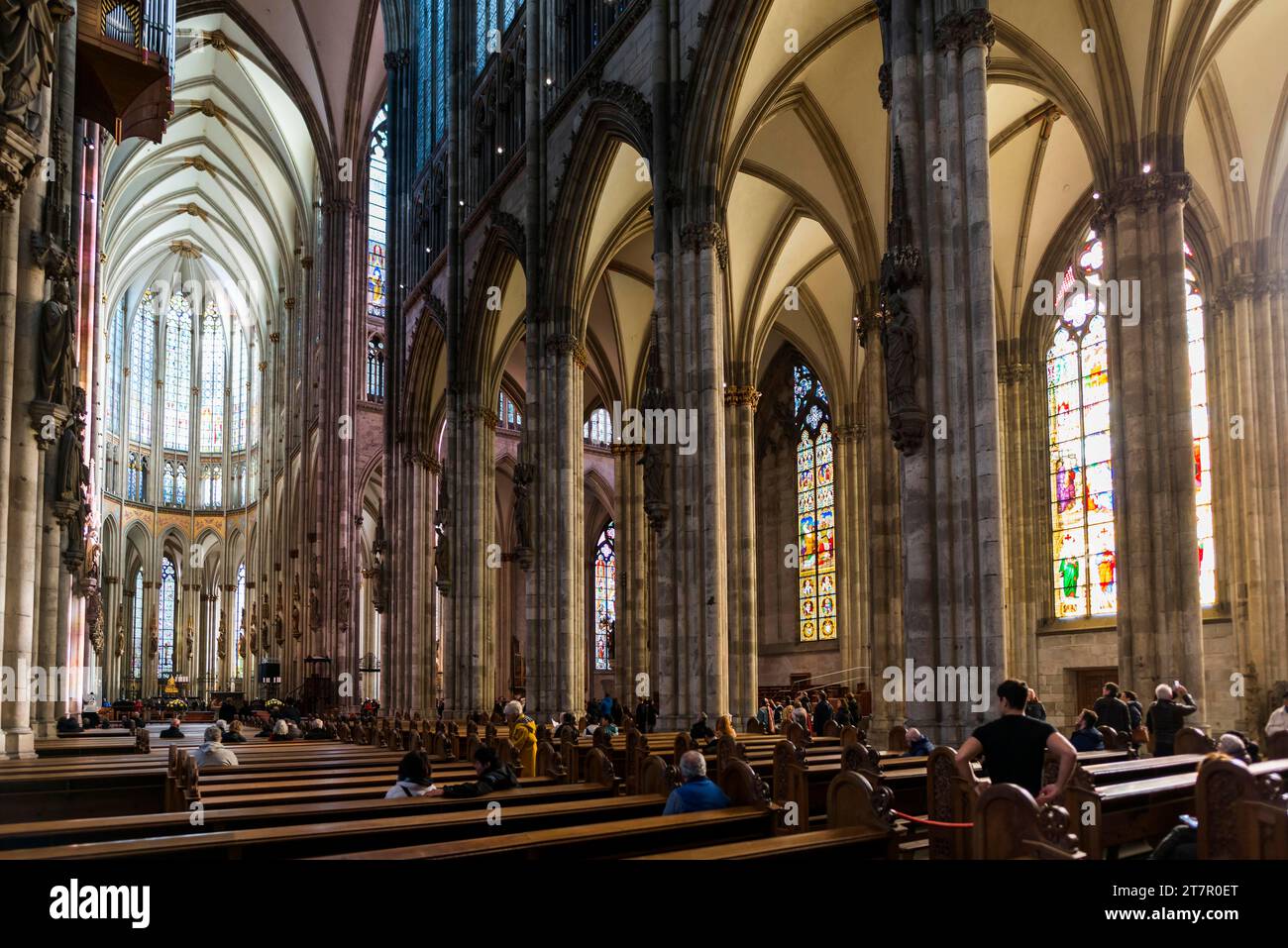 Interior view, Cologne Cathedral, UNESCO World Heritage Site, Cologne ...