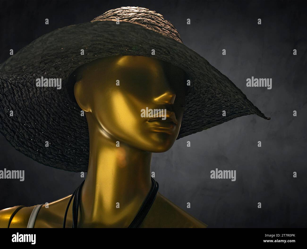 Hat mannequin display hi-res stock photography and images - Alamy