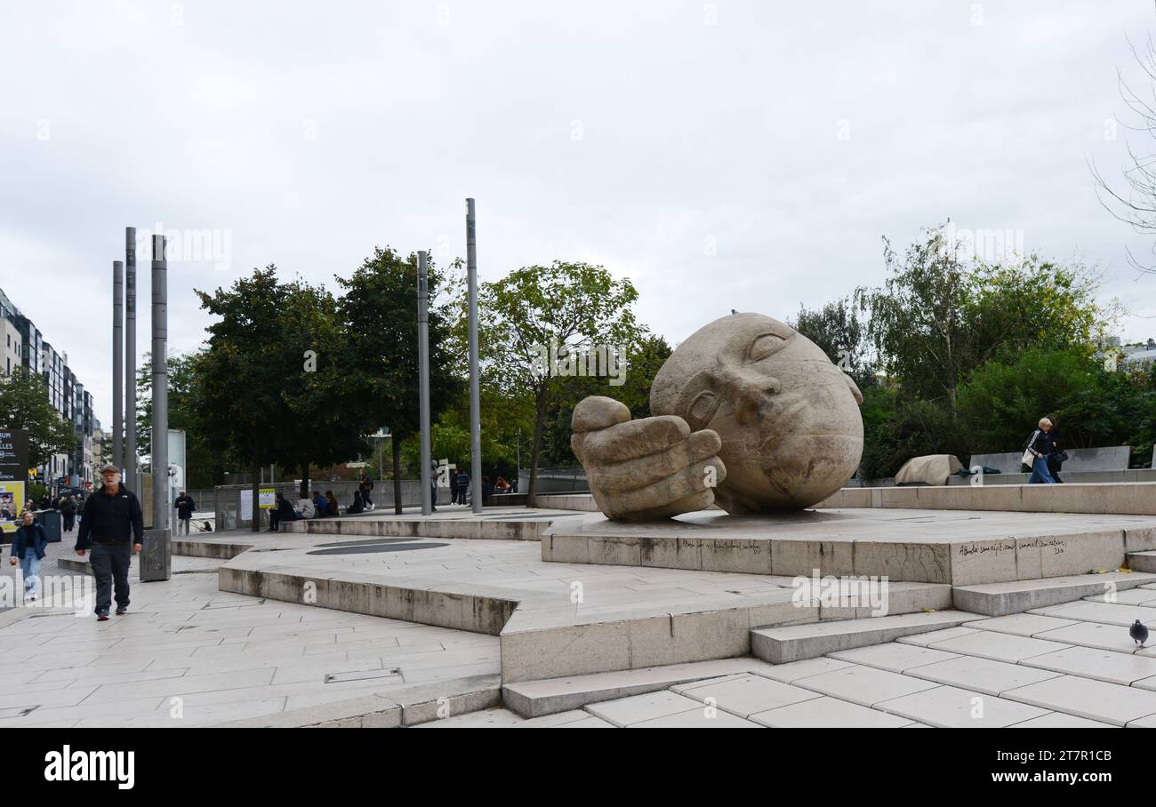 L'Écoute sculpture at the Place René Cassin in Paris, France Stock ...