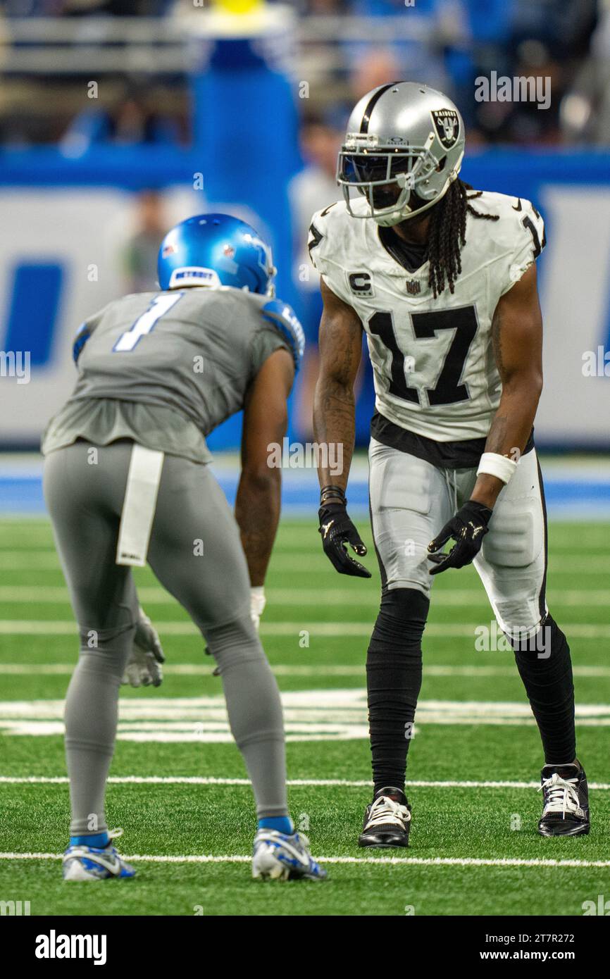 Lions stance hi-res stock photography and images - Alamy