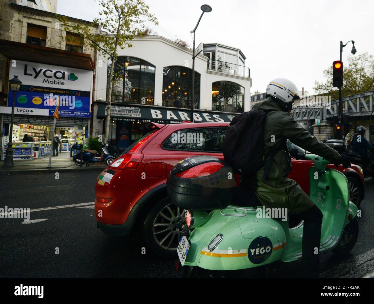 Boulevard barbes hi-res stock photography and images - Alamy