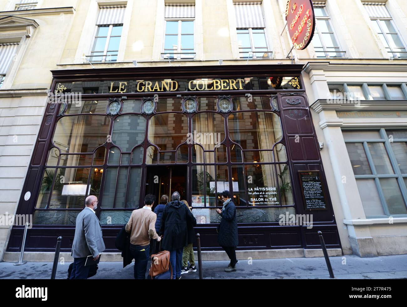Le Grand Colbert - Brasserie Parisienne on rue Vivienne, Paris, France ...
