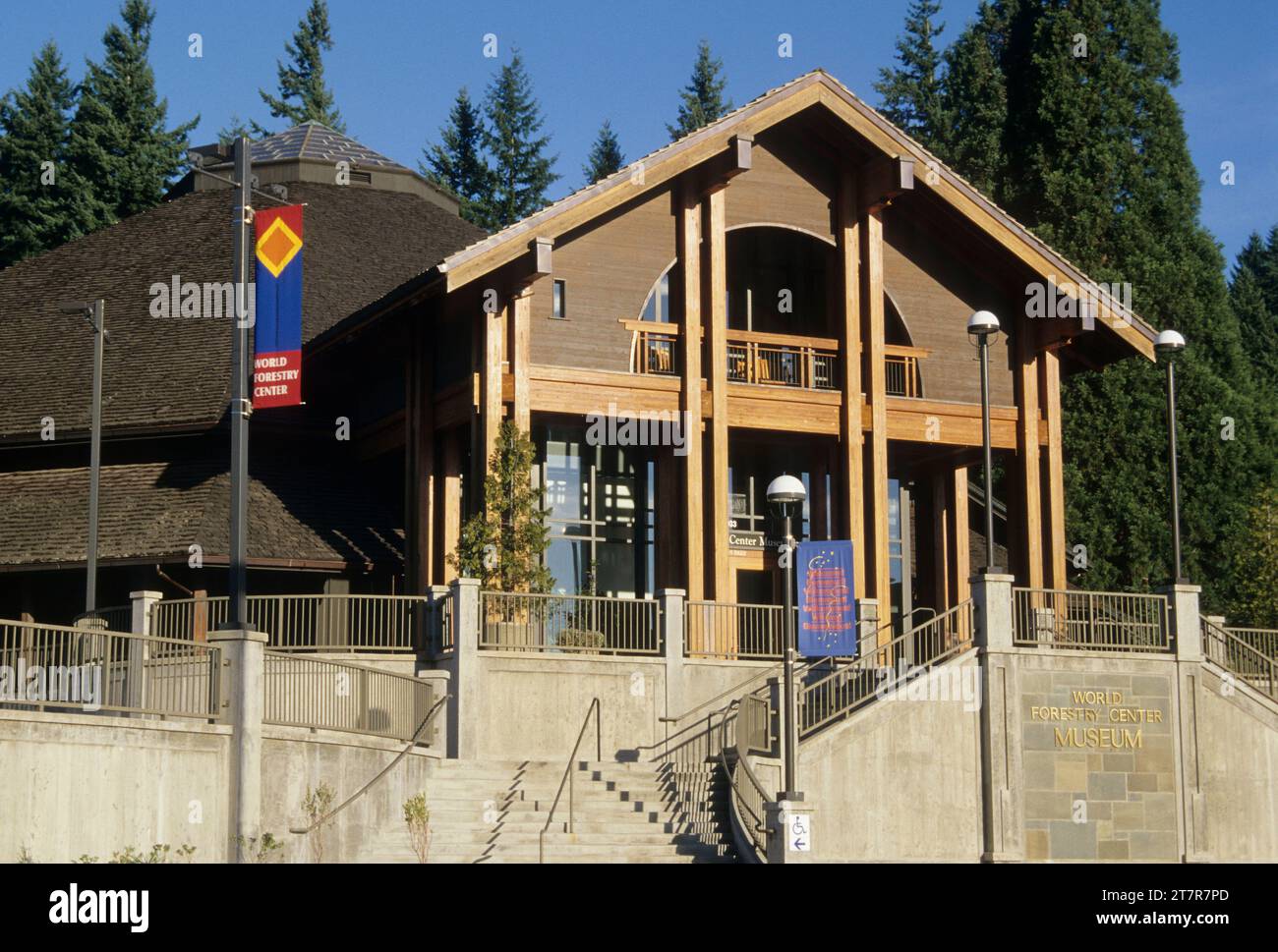 World forestry center hi-res stock photography and images - Alamy