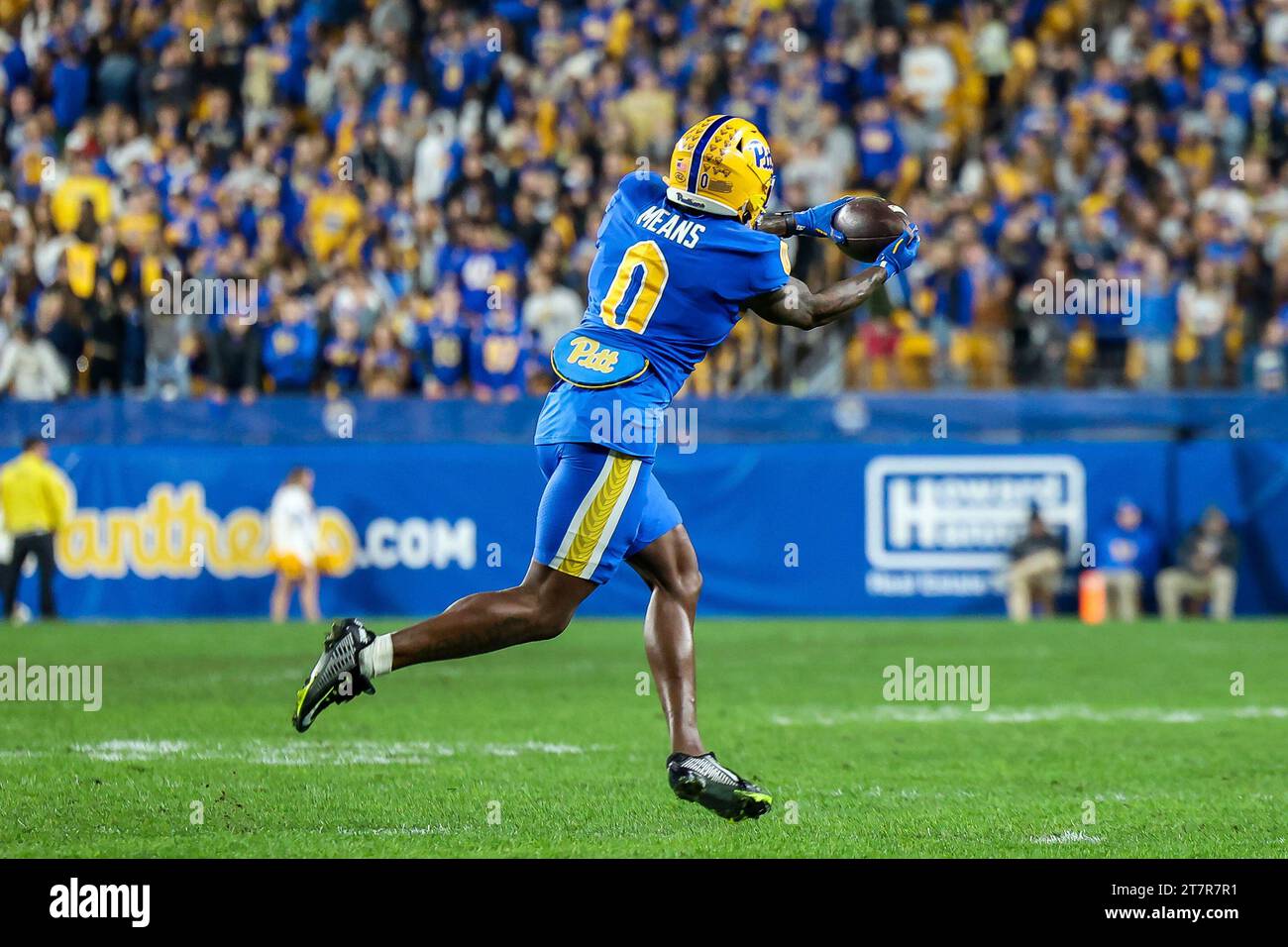 November 16, 2023: Pitt Panthers wide receiver Bub Means (0) hauls in a ...