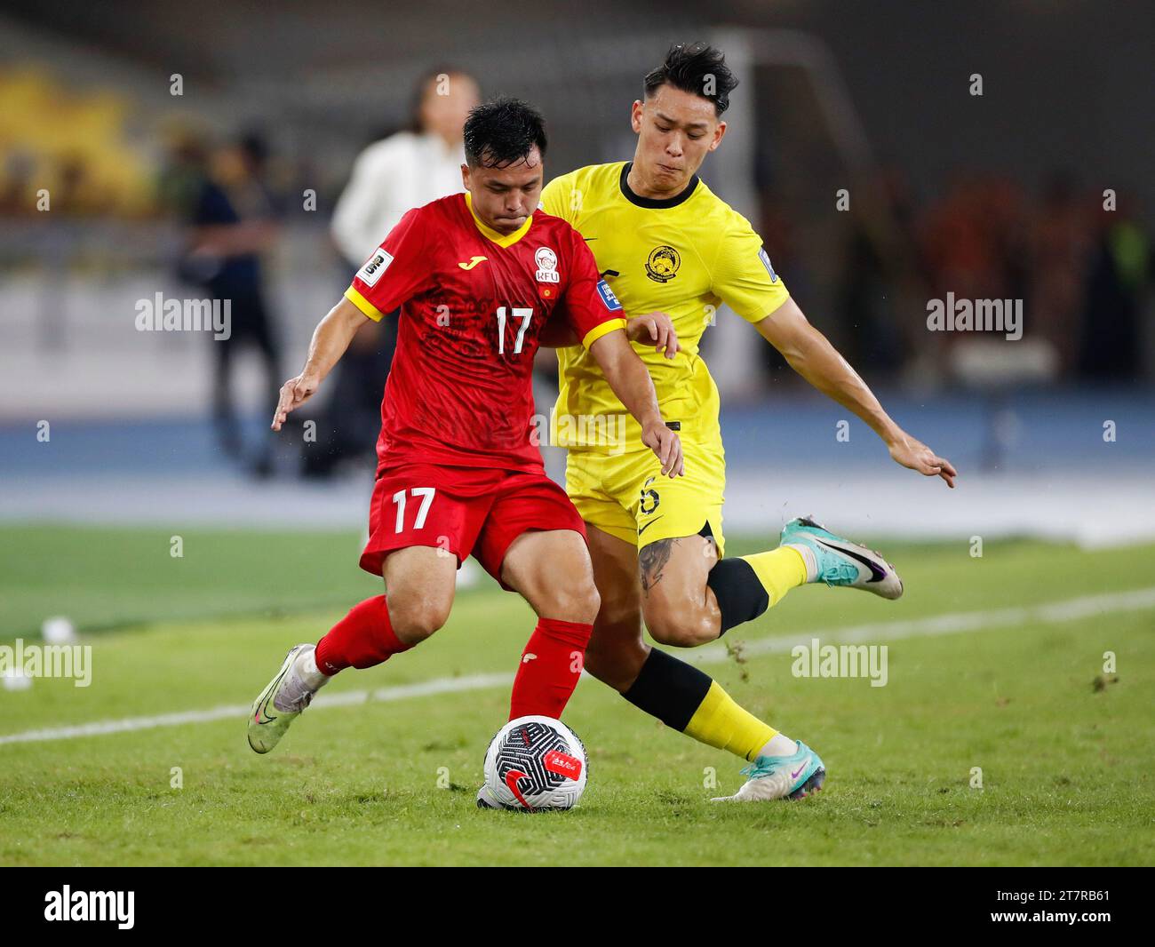 Kuala Lumpur, Malaysia. 16th Nov, 2023. Alykulov Gulzhigit of Kyrgyz Republic (L) and Dominic ...