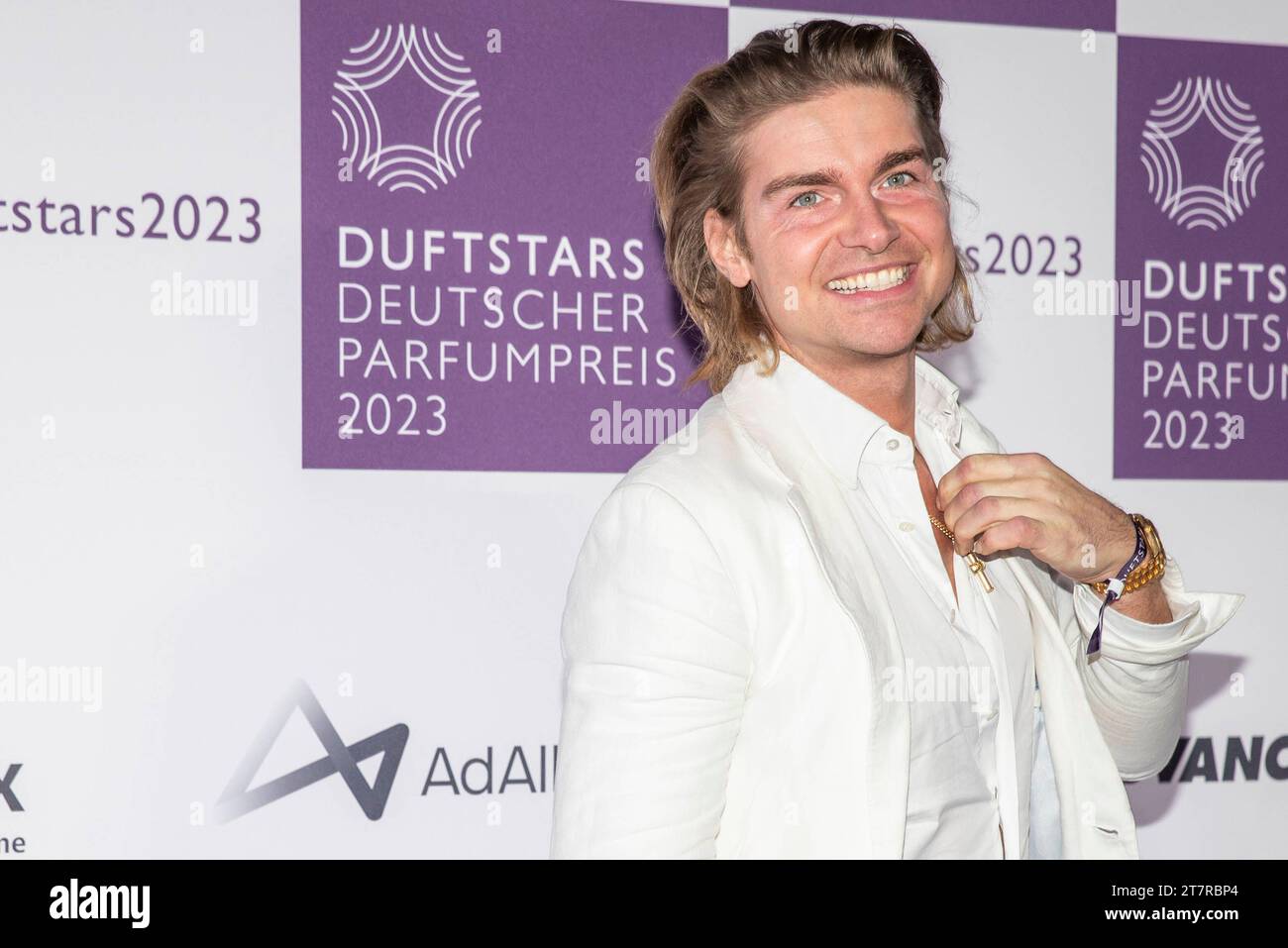 Influencer Jeremy Fragrance. DUFTSTARS 2023 - Deutscher Parfumpreis ...