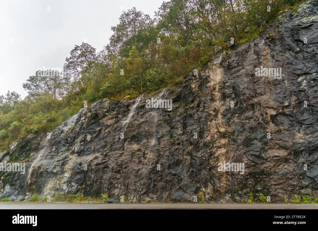 Rocky Cliff Texture at the Blue Ridge Parkway Stock Photo - Alamy