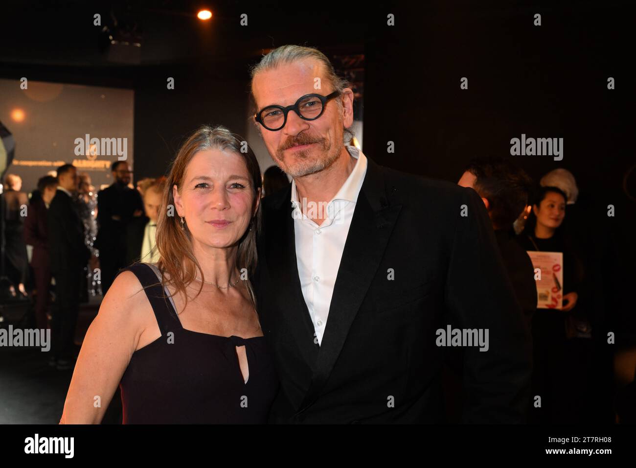 Munich, Germany. 17th Nov, 2023. Actor Götz Otto and his wife Sabine ...