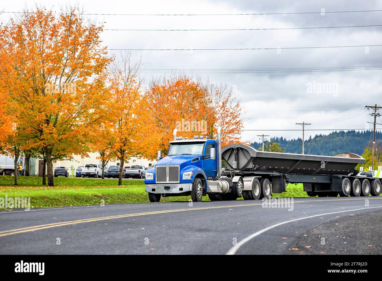 Industrial local hauler carrier blue big rig semi truck tractor tip ...