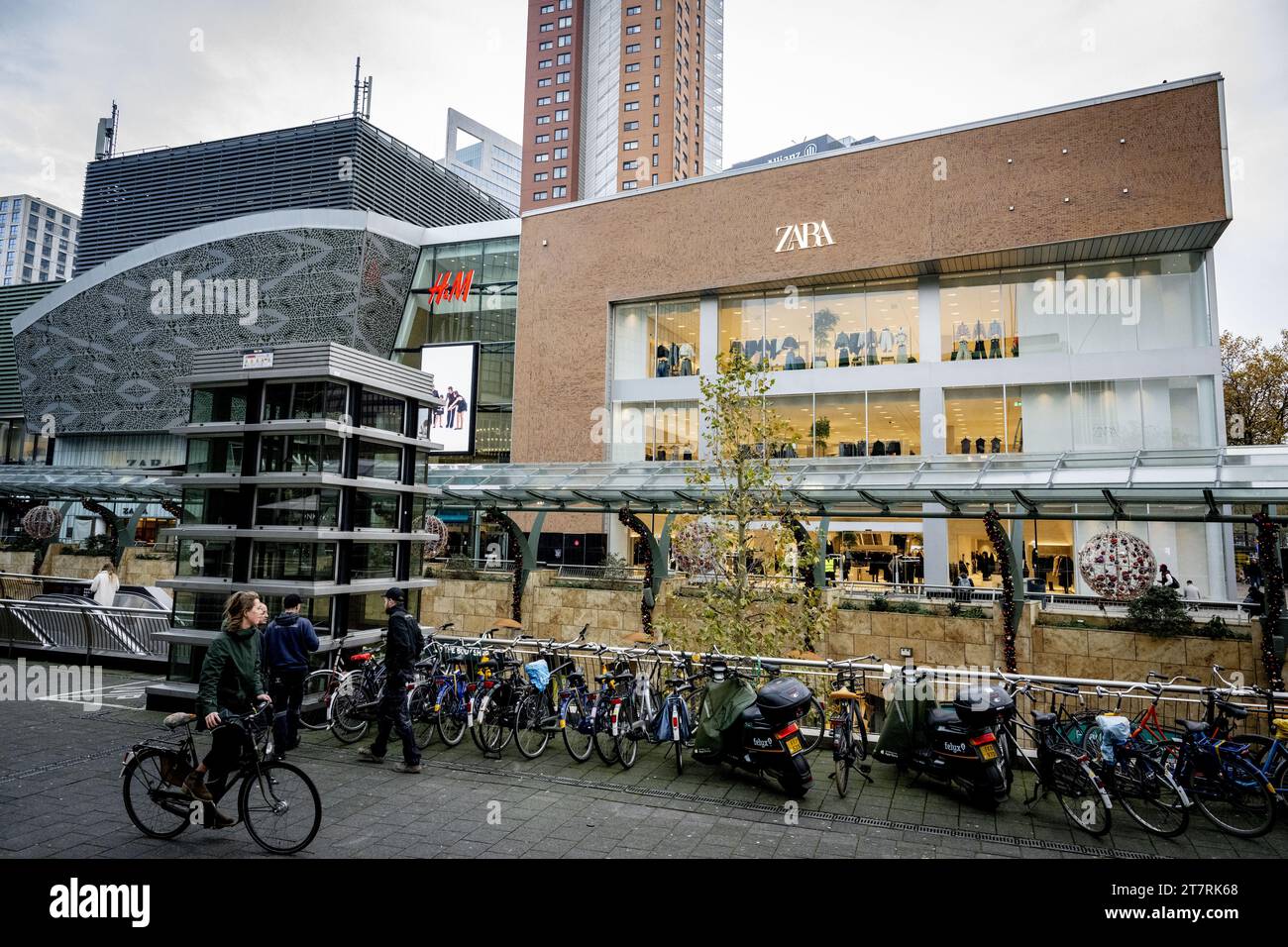 ROTTERDAM - Exterior of Zara during the opening of the largest store of ...