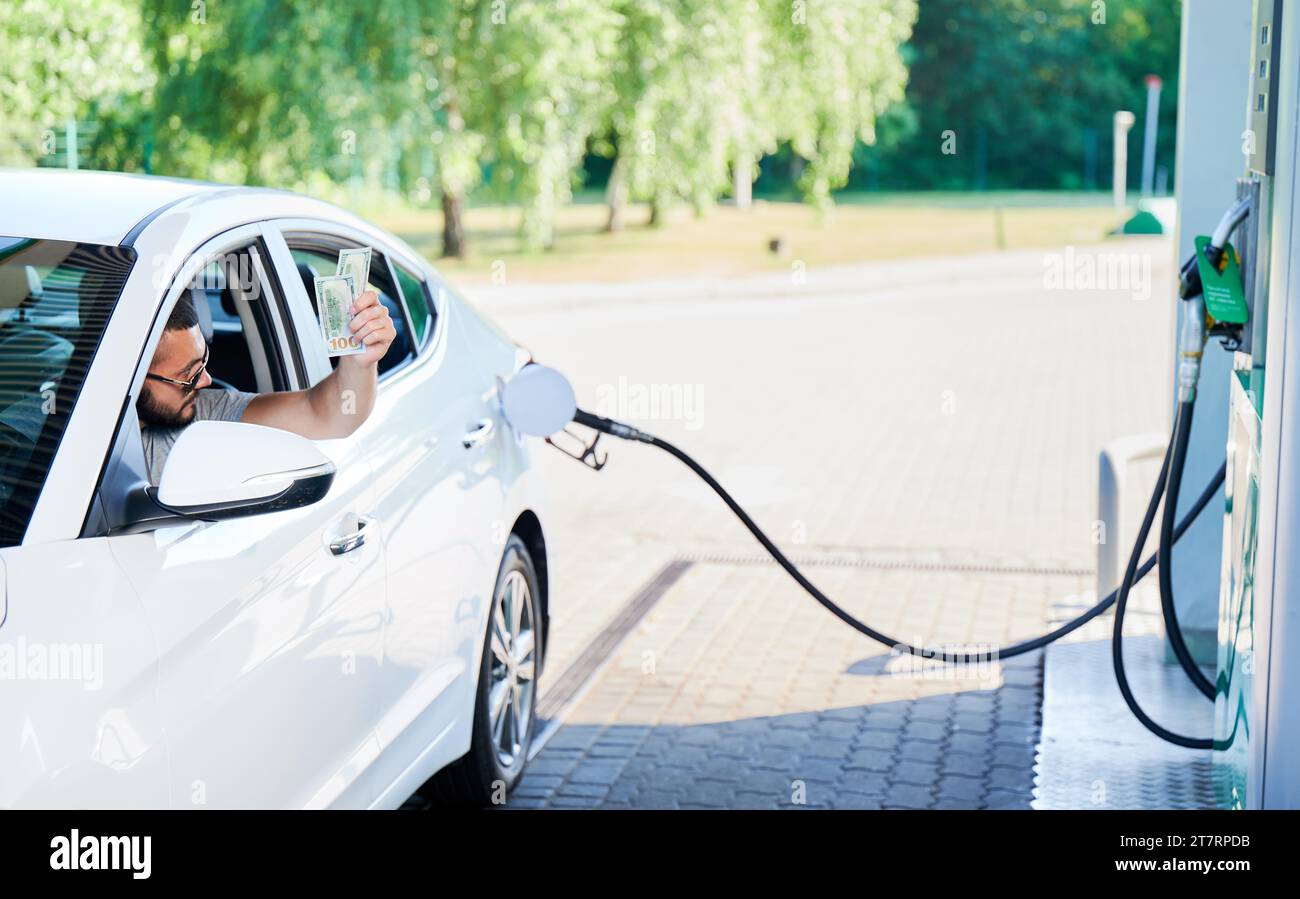 Gas station operator hi-res stock photography and images - Alamy