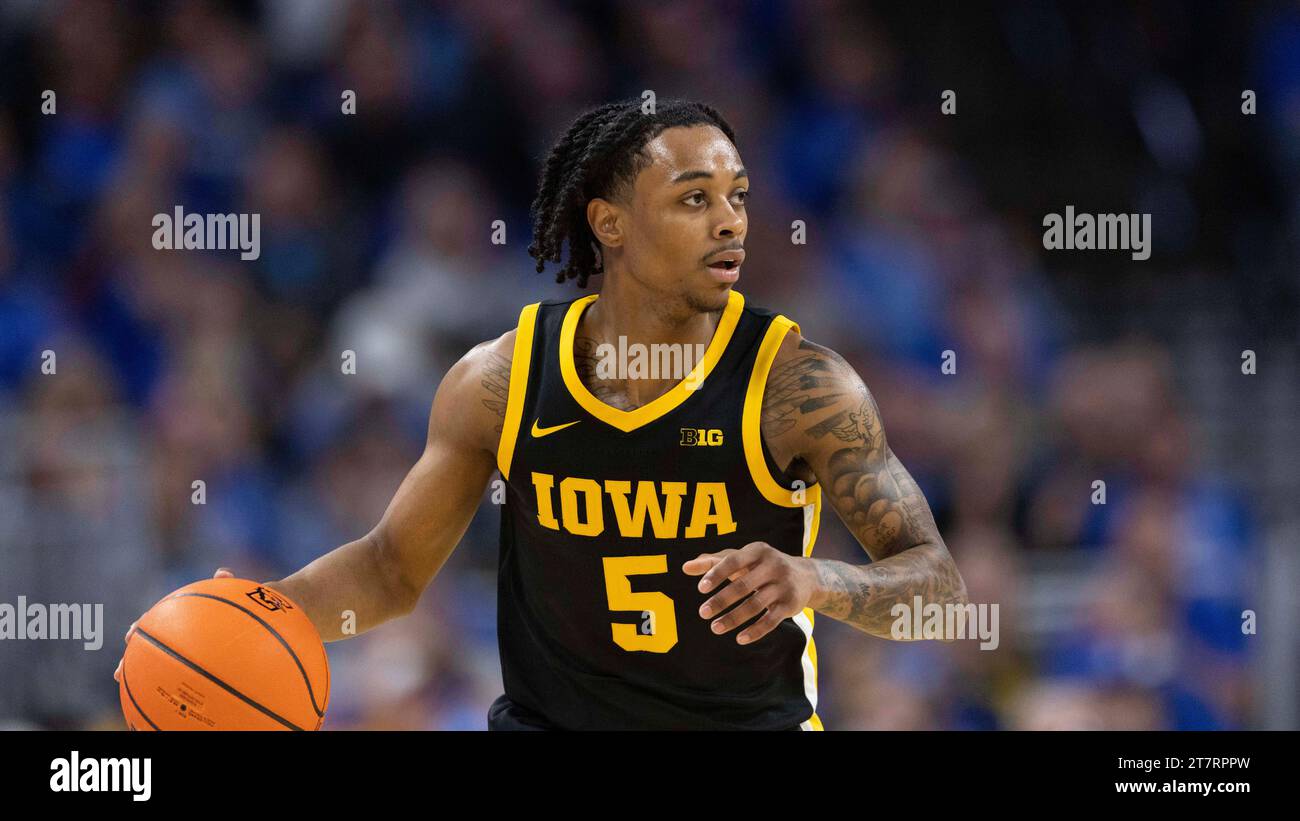 Iowa's Dasonte Bowen (5) plays against Creighton during the second half ...