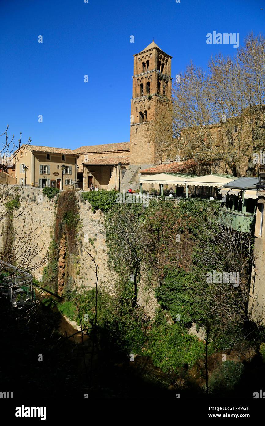 Moustiers Sainte Marie, one of France's most beautiful villages ...