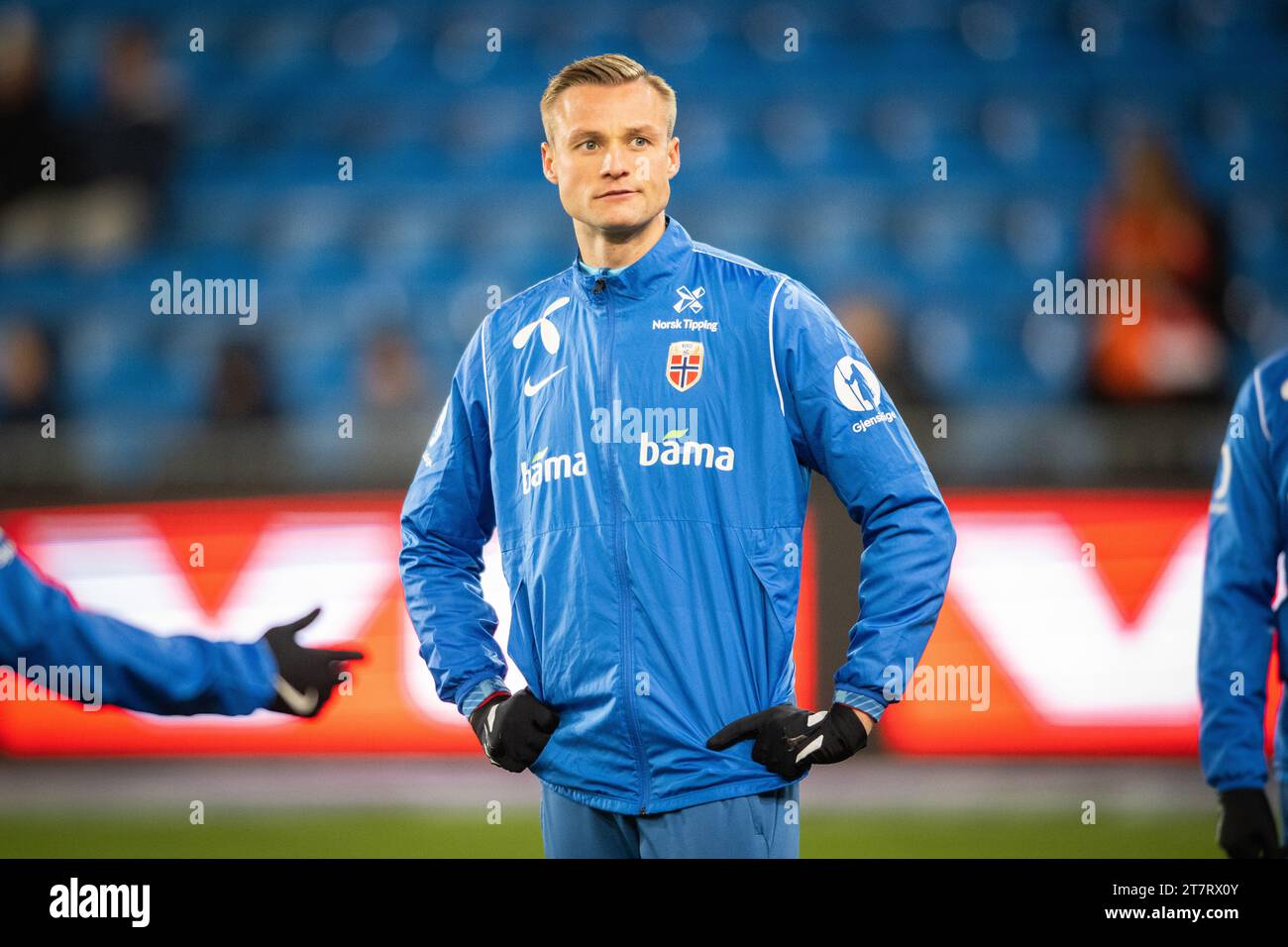 Oslo, Norway. 16th Nov, 2023. Stian Gregersen of Norway is warming up ...