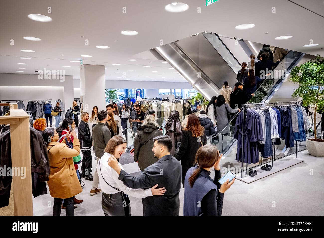 ROTTERDAM - Visitors in Zara during the opening of the largest store of ...