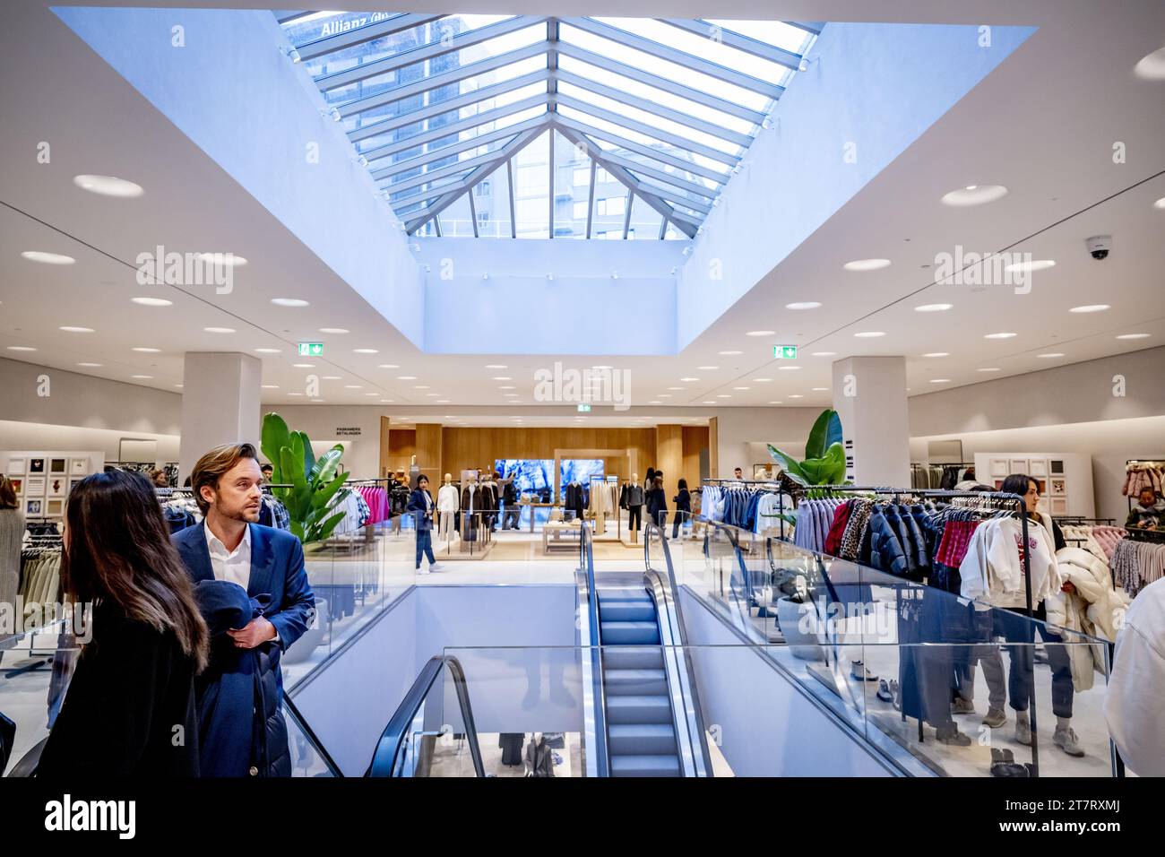 ROTTERDAM - Visitors in Zara during the opening of the largest store of ...