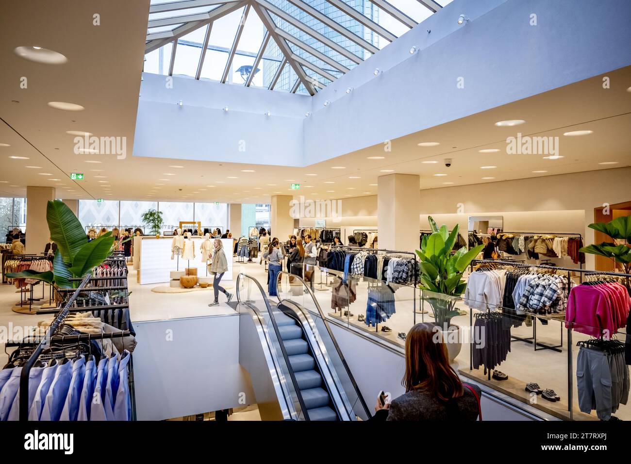 ROTTERDAM - Visitors in Zara during the opening of the largest store of ...