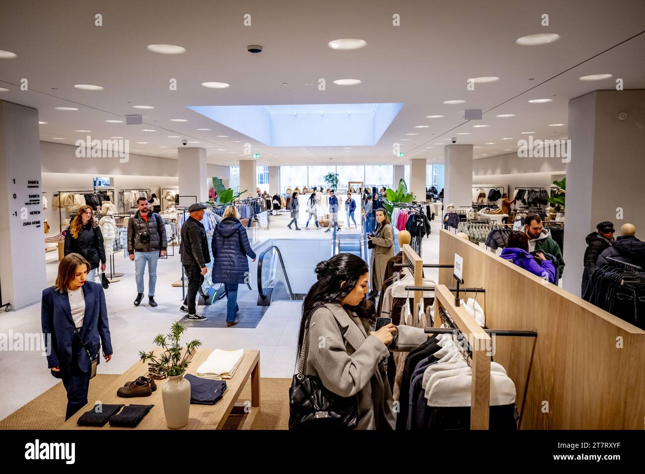 ROTTERDAM - Visitors in Zara during the opening of the largest store of ...