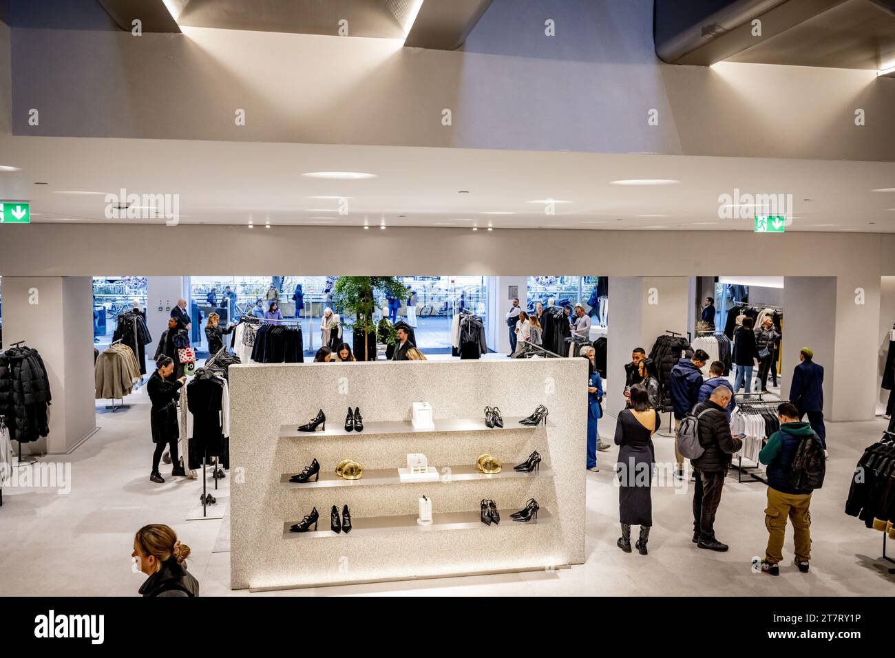 ROTTERDAM - Visitors in Zara during the opening of the largest store of ...