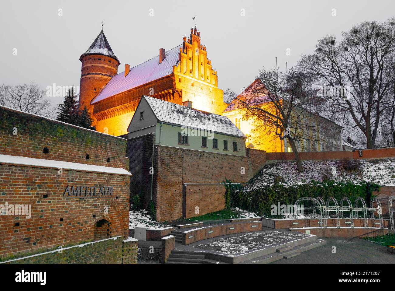 2022-11-24 Olsztyn - the Castle of the Warmian Chapter and the garrison ...