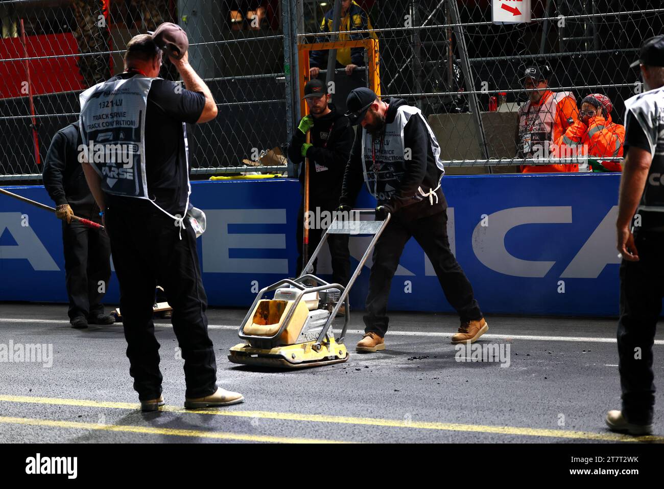 Las vegas grand prix manhole hi-res stock photography and images - Alamy