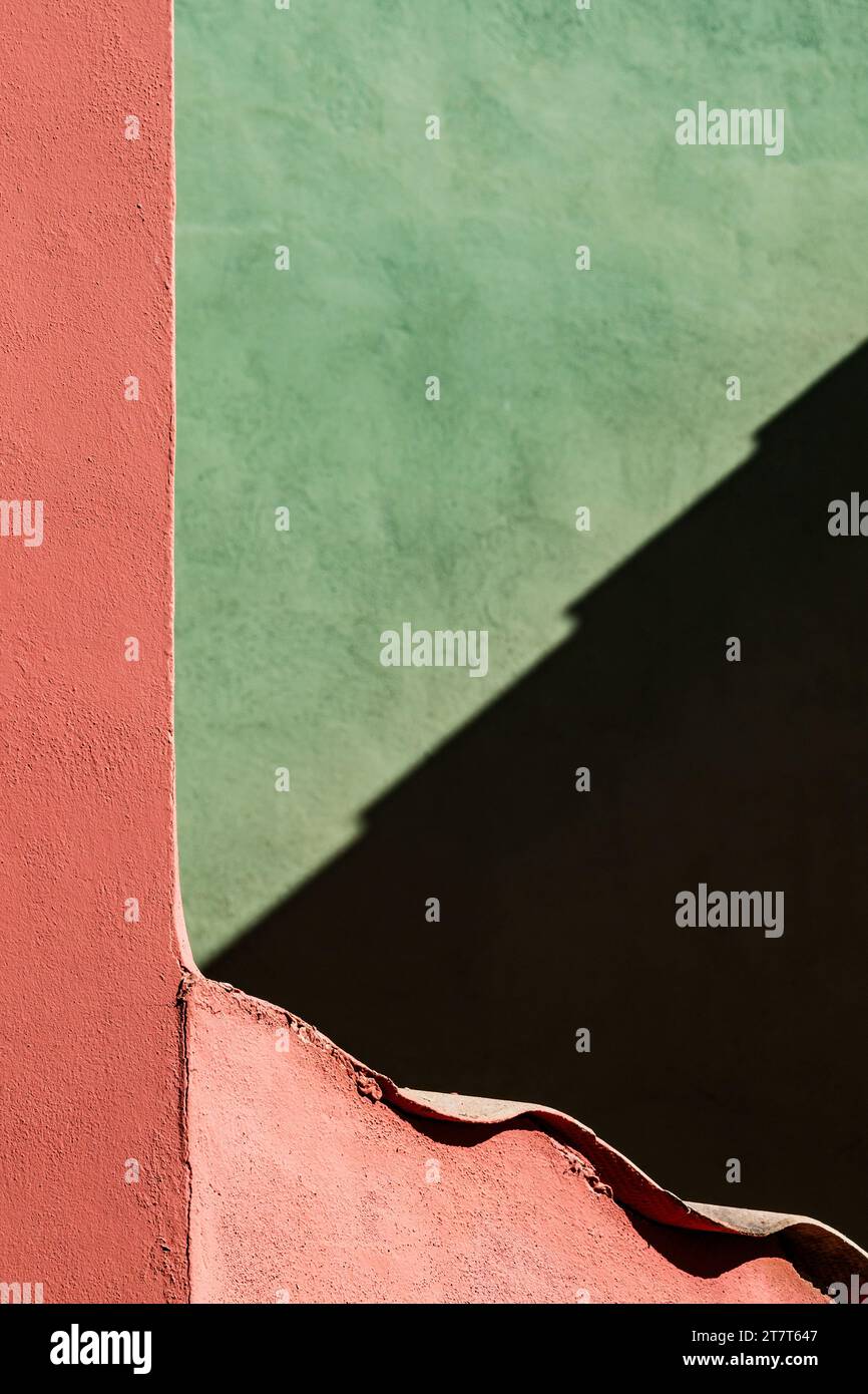 Concrete facades hi-res stock photography and images - Alamy