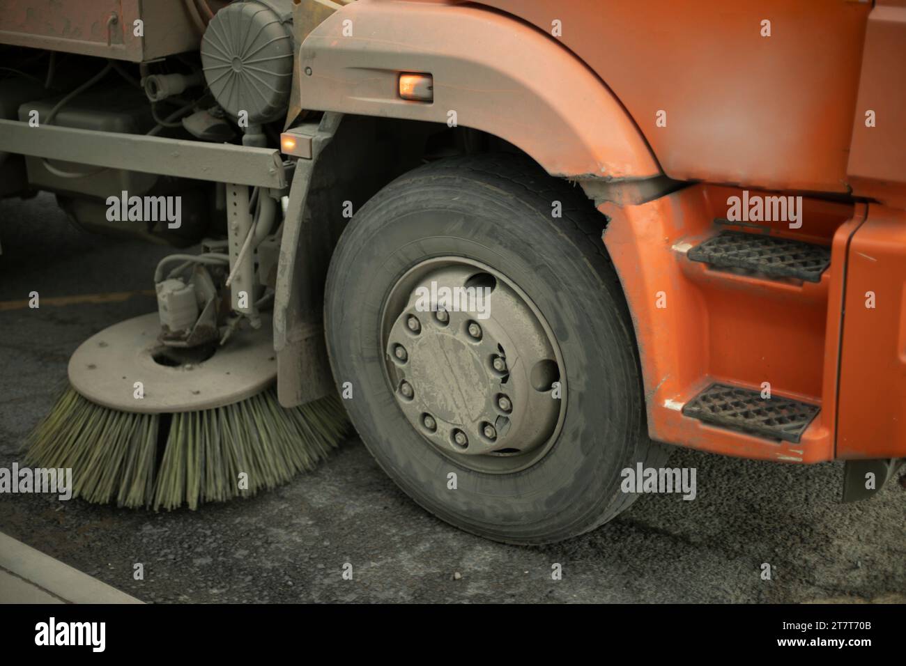 Street sweeping vehicle cleaning road hi-res stock photography and ...