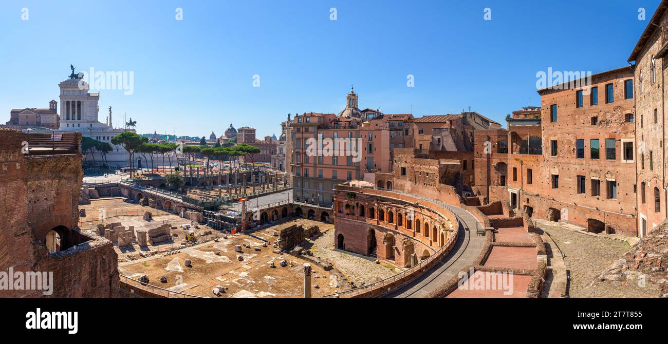 Circular courtyard of Trajan's Market, archeological Roman forum with ...