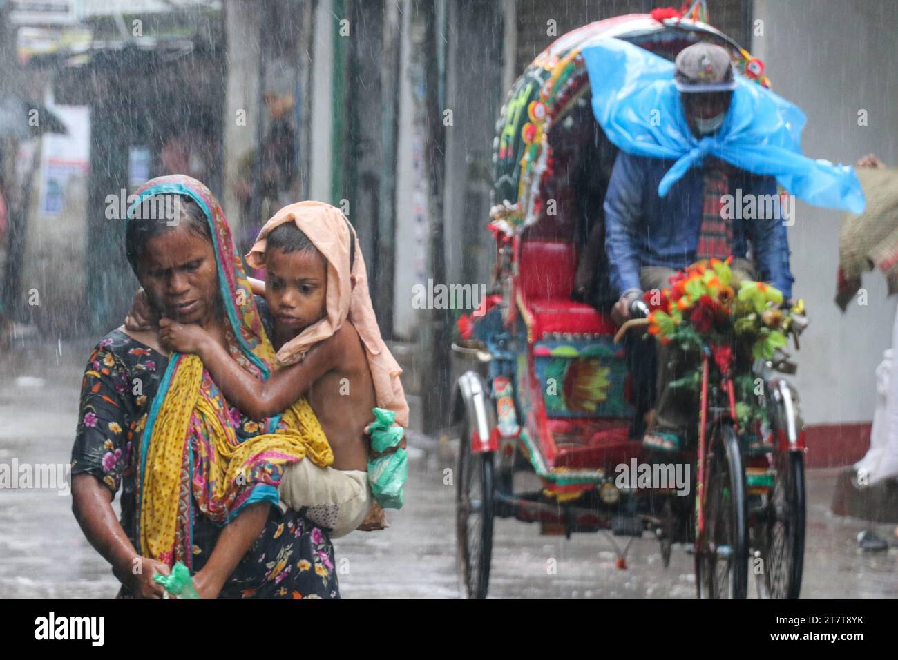 Dhaka, Bangladesh. 17th Nov, 2023. The deep depression over the Bay of ...