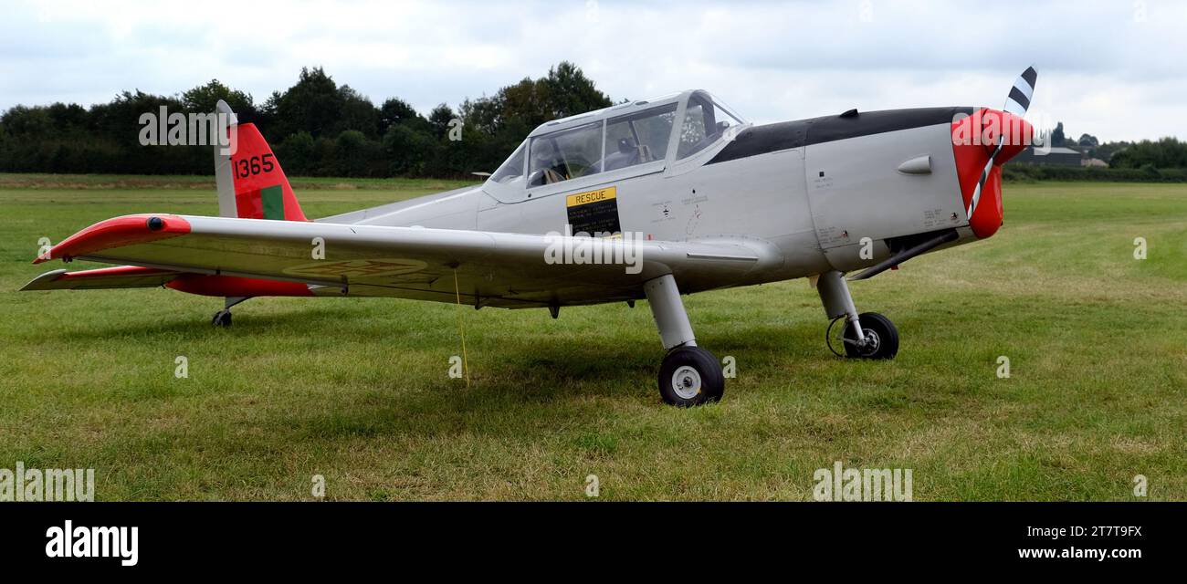 The de Havilland Canada DHC-1 Chipmunk is a tandem, two-seat, single ...
