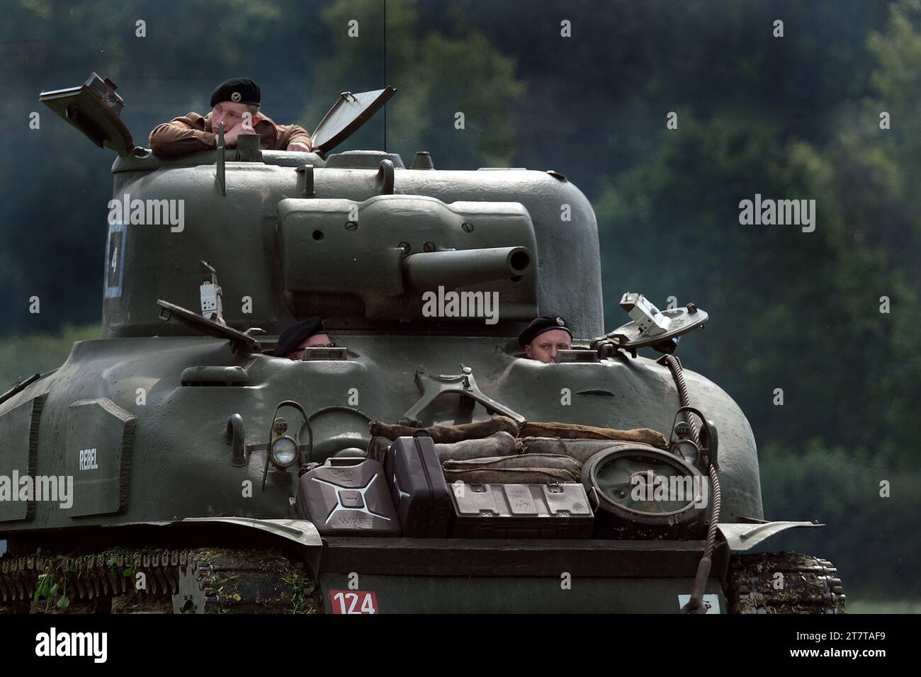 Ww2 armour hi-res stock photography and images - Alamy