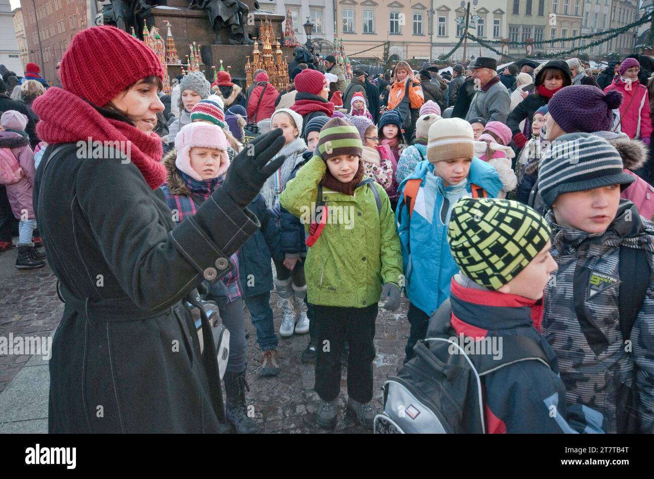 Crowded main market square hi-res stock photography and images - Alamy