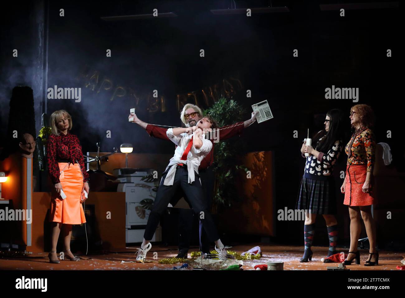 Gesine Cukrowski als Frau Müller, Heikko Deutschmann als Herr Meier ...